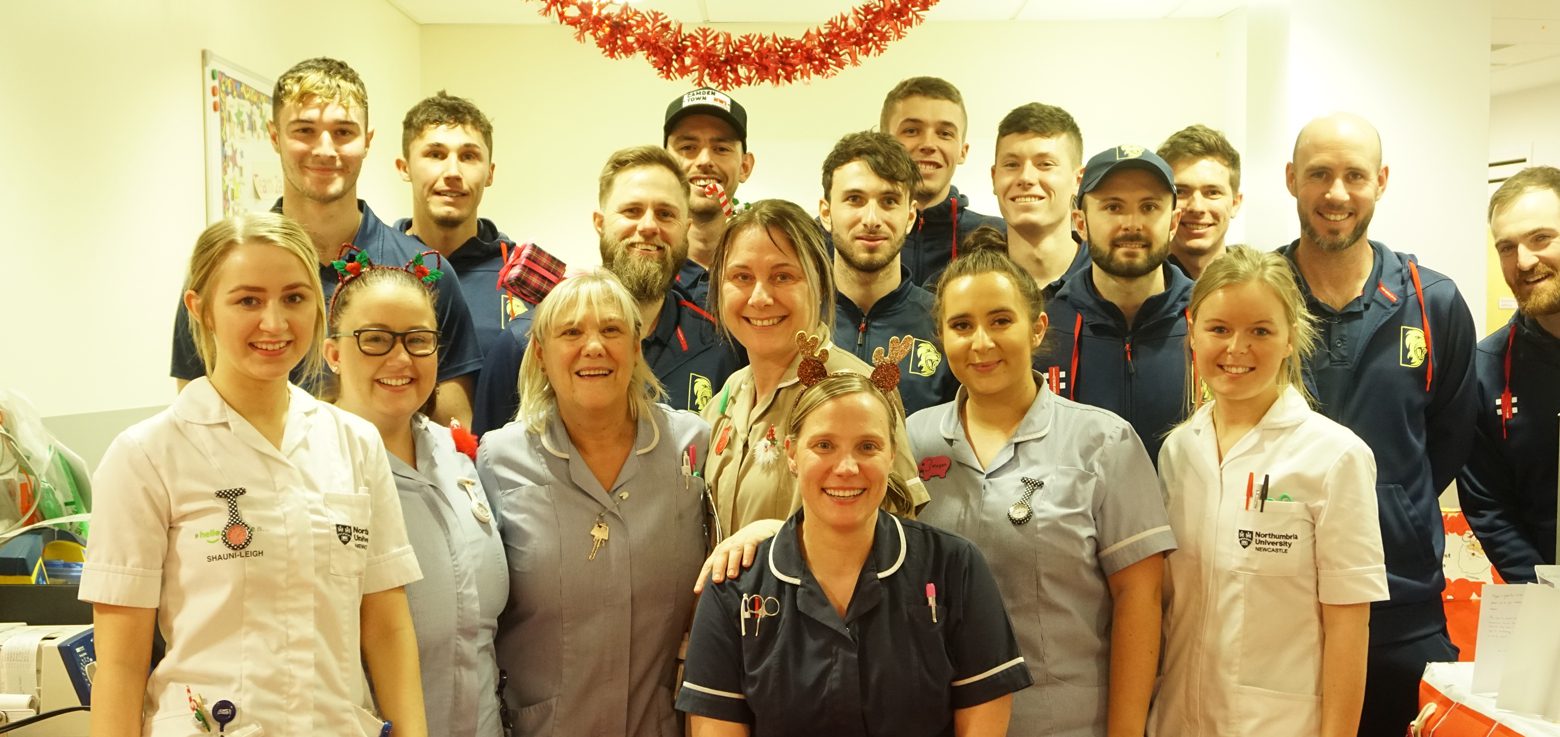 Durham spread Christmas joy at GNCH | Durham Cricket