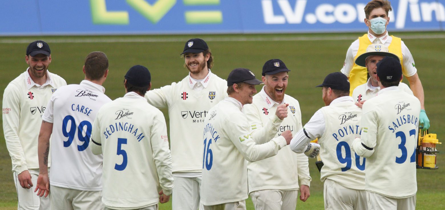 Durham pick up five wickets but Notts show fight on final day at Trent ...
