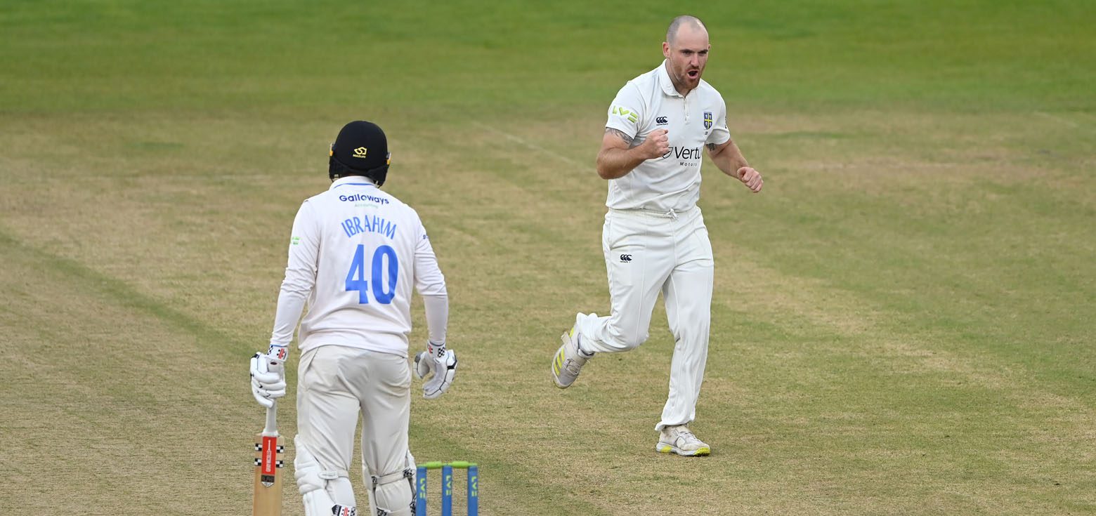 Ben Raine extends with 3 year-deal | Durham Cricket