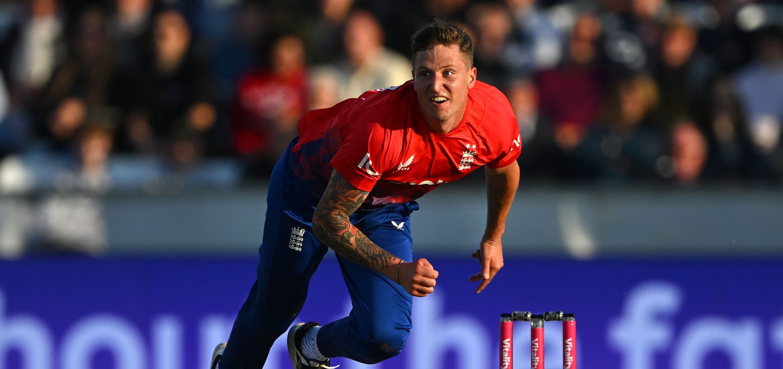 Brydon Carse takes 3-23 on IT20 debut as England beat New Zealand by ...